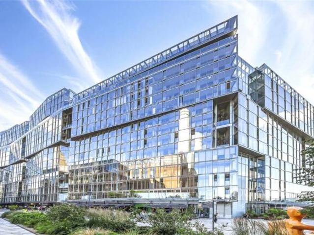 2 bedroom apartment for rent in Faraday House, Aurora Gardens, London, SW11