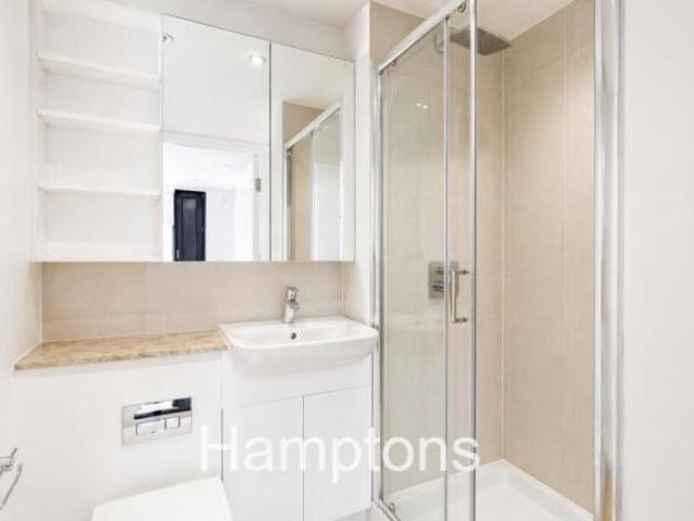 2 bedroom apartment for rent in Faraday Road London W10
