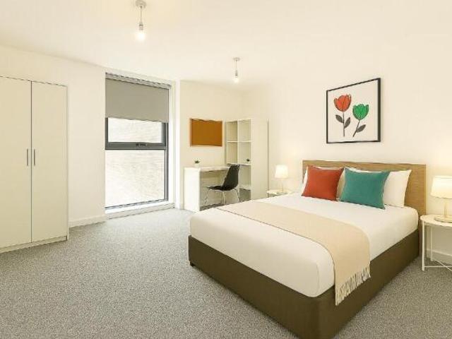 2 bedroom apartment for rent in Fargate, Sheffield, S1