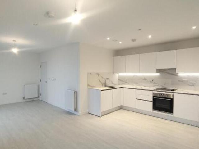 2 bedroom apartment for rent in Farine Avenue, HAYES, UB3