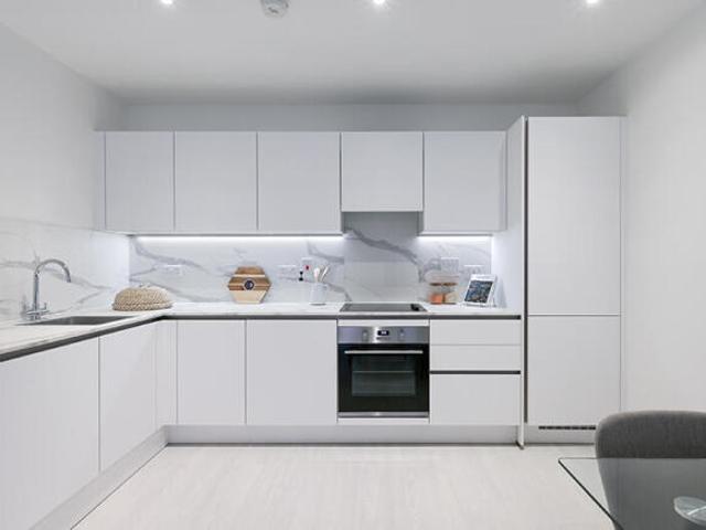 2 bedroom apartment for rent in Farine Avenue, HAYES, UB3
