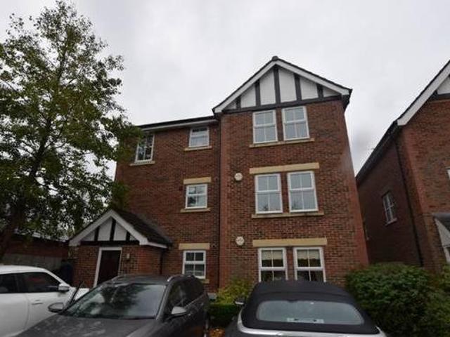 2 bedroom apartment for rent in Farriers Way PoultonLeFylde Lancashire FY6