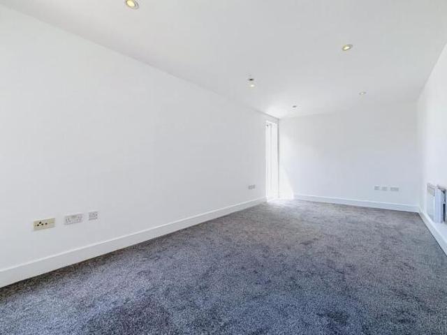 2 bedroom apartment for rent in Ferry Court, Cardiff, CF11