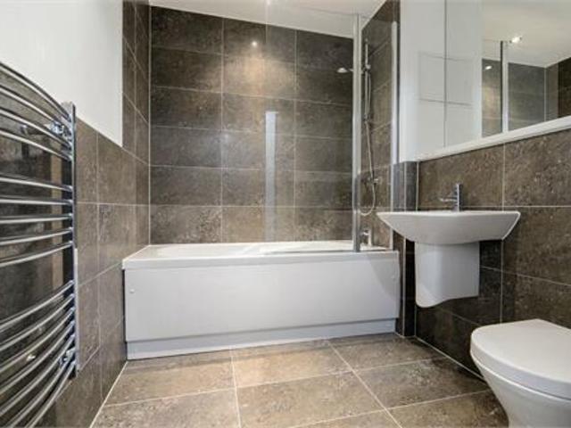 2 bedroom apartment for rent in Ferry Court, Cardiff, CF11