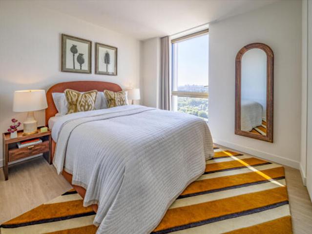 2 bedroom apartment for rent in Ferry Island Related Argent, N17