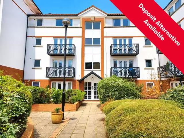2 bedroom apartment for rent in Ferrymans Court, St. Philips.