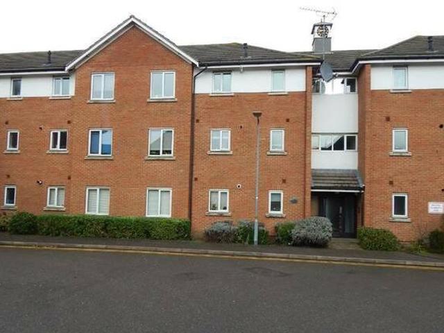 2 bedroom apartment for rent in Fielding Way WestcliffOnSea Essex SS0