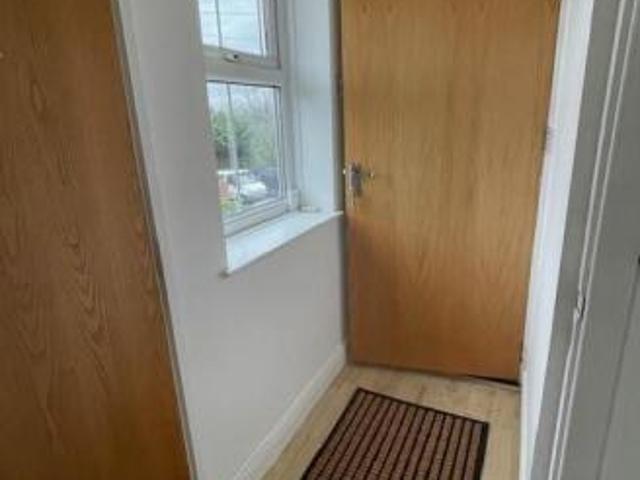 2 bedroom apartment for rent in Fieldway Avenue, Leeds, LS13