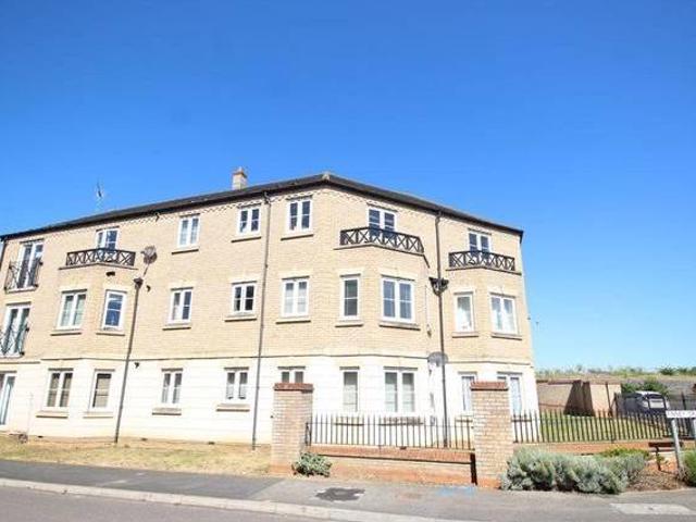 2 bedroom apartment for rent in Finney Drive Grange Park Northampton NN4