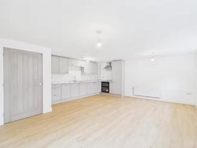 2 bedroom apartment for rent in Fishers Courtyard, Breedon on.