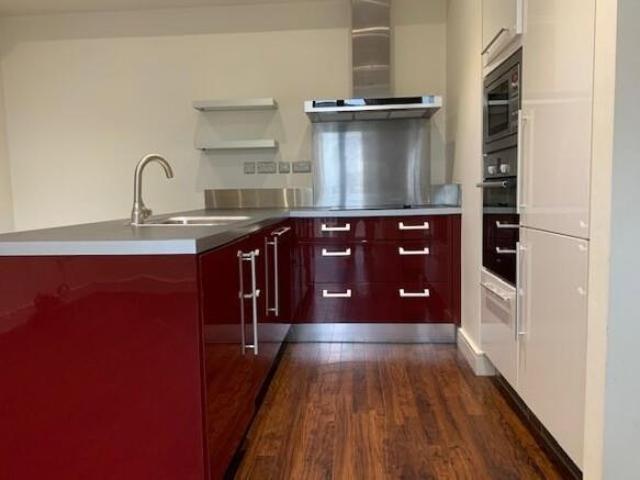 2 bedroom apartment for rent in Firth Street, Huddersfield, HD1