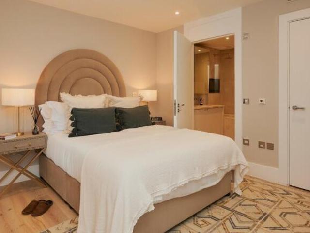 2 bedroom apartment for rent in Flat 3, 219 Baker Street, London, NW1