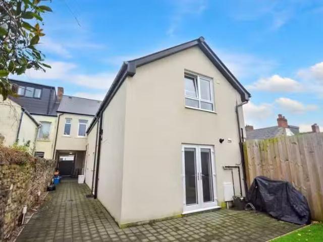 2 bedroom apartment for rent in Flat 3, 29 Egerton Street, Car.