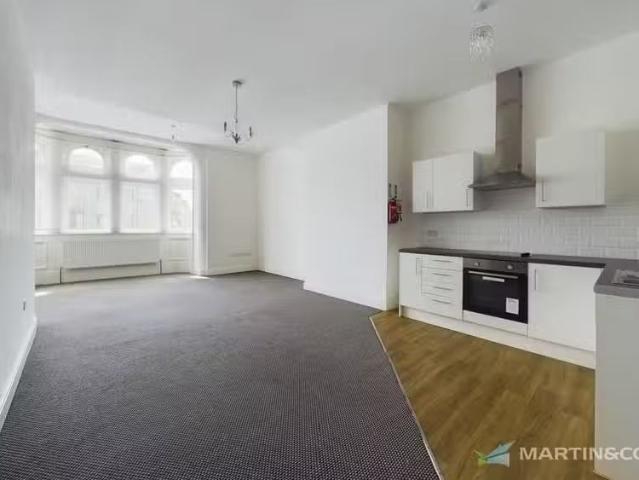 2 bedroom apartment for rent in Flat 3, Empress House, 59 Exch.