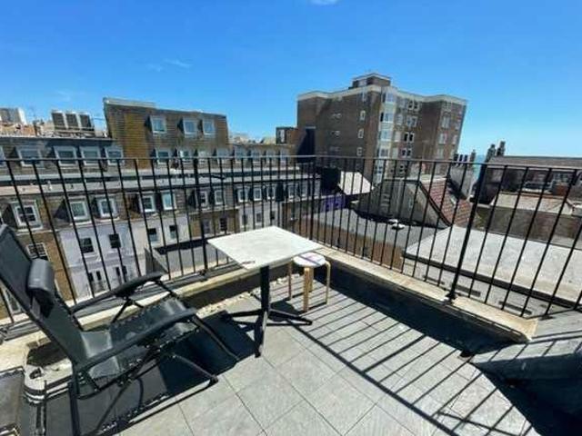 2 Bedroom Apartment For Rent In Flat 11, 24 Old Steine