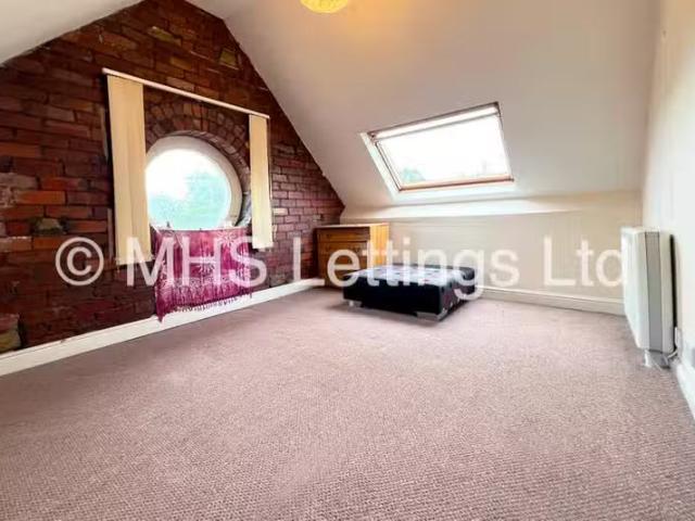 2 bedroom apartment for rent in Flat 12, Olivias Court, 67 Smi.
