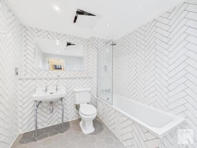2 bedroom apartment for rent in Flat 2: Gramercy House, M1