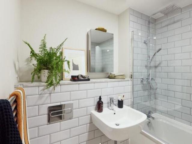 2 bedroom apartment for rent in Flat 59, Gramercy Tower, 6 Curran Road, Cardiff City, CF10