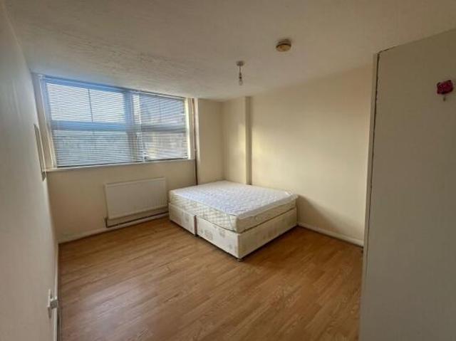2 bedroom apartment for rent in Flat A, Guildford House, Guildford Street, Luton, LU1