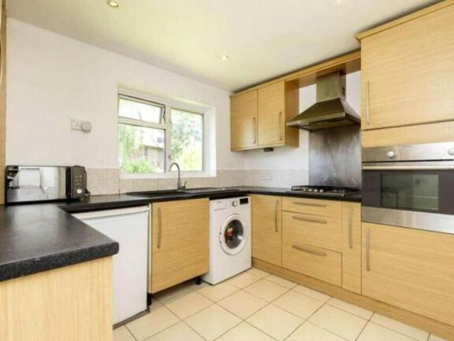 2 bedroom apartment for rent in Foster Street, London, NW4