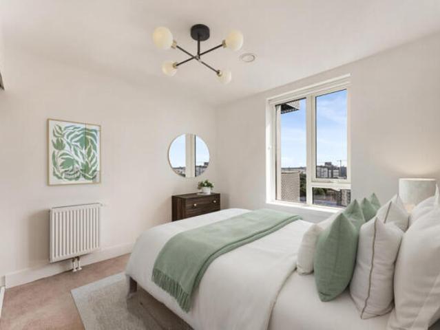 2 bedroom apartment for rent in Fortunes Dock, Canning Town London E16