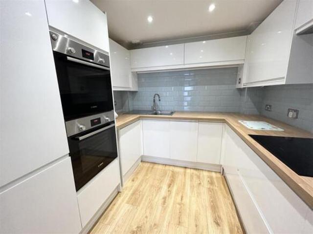 2 bedroom apartment for rent in Fort Hill, Margate, CT9