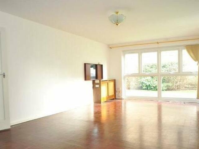 2 bedroom apartment for rent in Foxgrove London N14