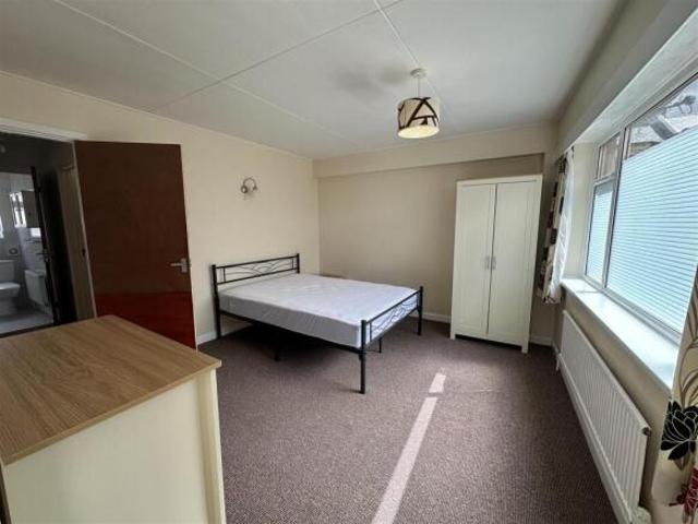2 bedroom apartment for rent in Francis Court, Exeter, EX2