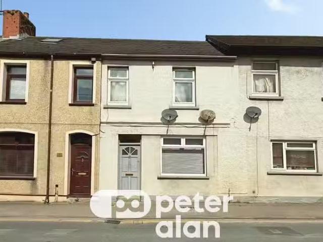 2 bedroom apartment for rent in Francis Terrace, Pontyclun, CF72