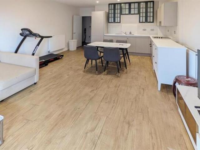 2 bedroom apartment for rent in Frank Searle Passage, London, E17