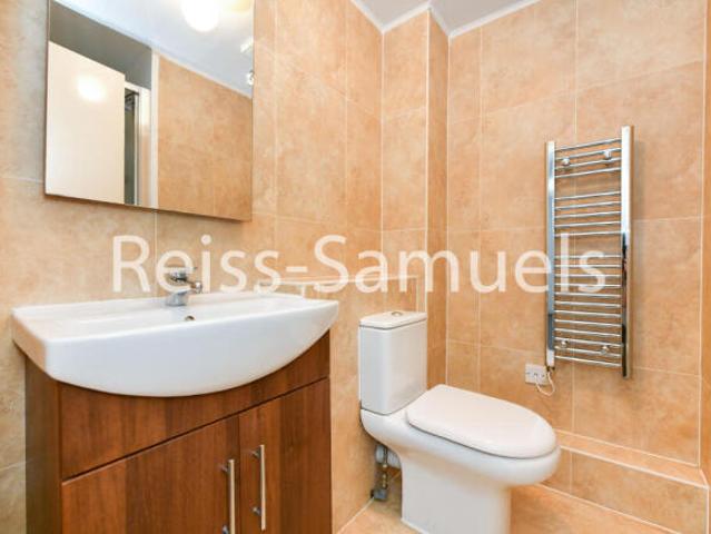 2 bedroom apartment for rent in Franklin Building, Westferry Road, London, E14
