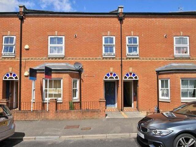 2 Bedroom Apartment For Rent In Guildford