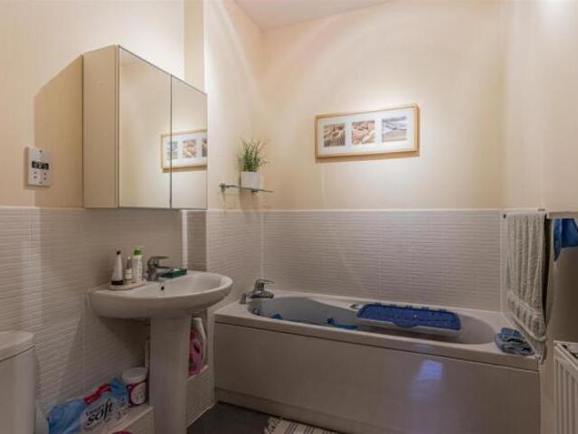 2 bedroom apartment for rent in Gwern Hafren, Severn Grove, Pontcanna, Cardiff, CF11