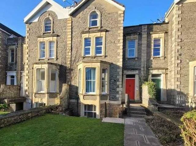2 bedroom apartment for rent in Garden Flat Alma Road BS8