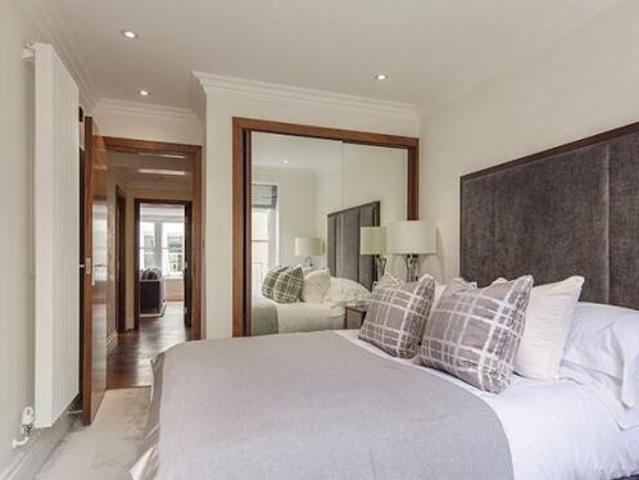 2 bedroom apartment for rent in Garden House W2