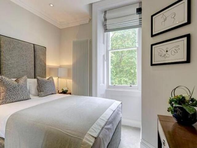 2 bedroom apartment for rent in Garden House, Kensington Gardens Square, Bayswater, London, W2