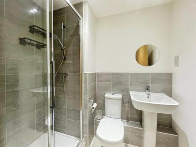 2 bedroom apartment for rent in Gartlet Road, Watford, Hertfordshire, WD17