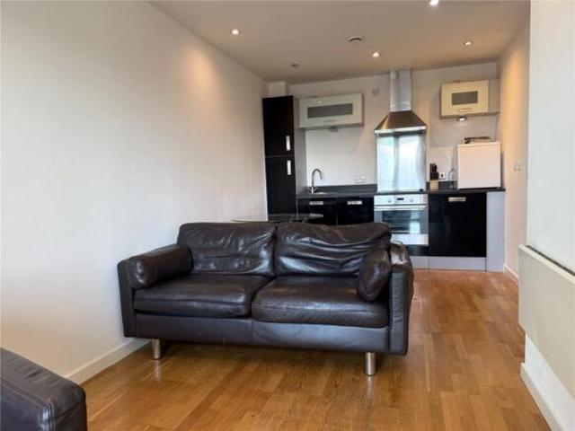 2 bedroom apartment for rent in Gateway South, Marsh Lane, Leeds, LS9
