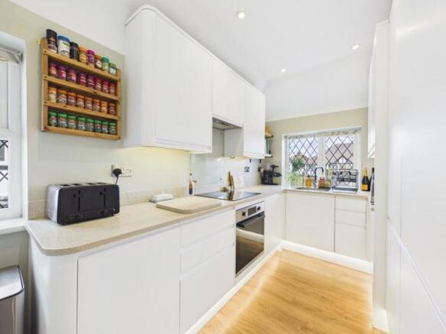 2 bedroom apartment for rent in George V Avenue, Worthing, BN11 5SD, BN11