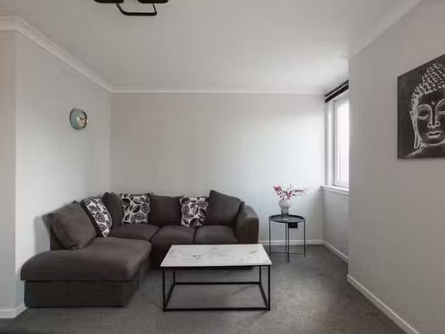 2 bedroom apartment for rent in George Street Flat D, Aberdeen.