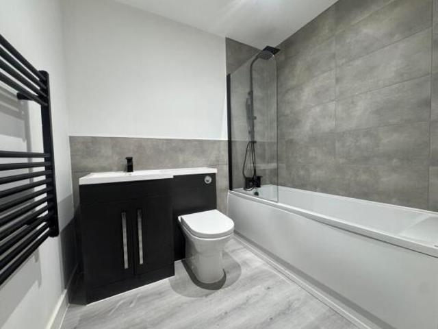 2 bedroom apartment for rent in George Street, HULL, HU1