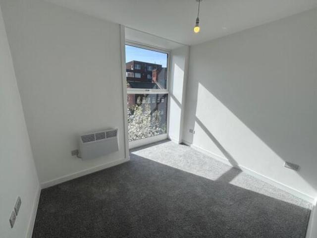 2 bedroom apartment for rent in George Street, HULL, HU1