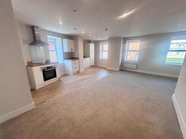 2 bedroom apartment for rent in George Street, HULL, HU1