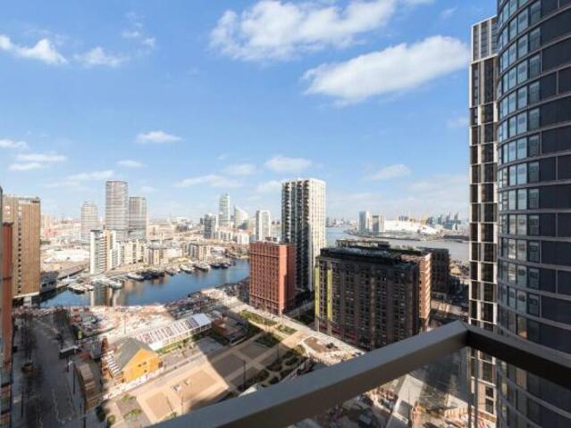 2 bedroom apartment for rent in George Street, London, E14
