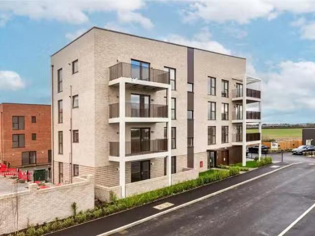 2 bedroom apartment for rent in Genome Close, Cambridge, Cambr.