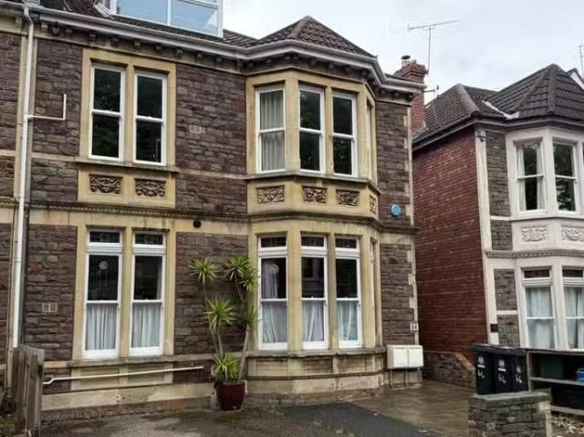 2 bedroom apartment for rent in GFF 64 Cranbrook Road, Redland.