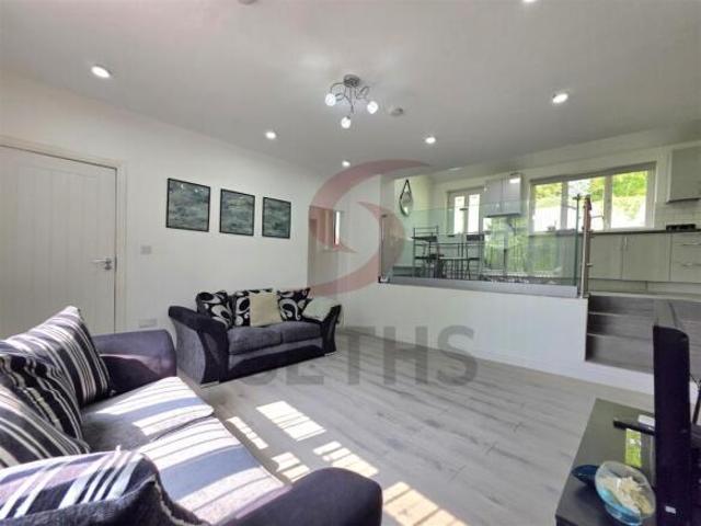 2 bedroom apartment for rent in Gipsy Lane, Humberstone, Leicester, LE5