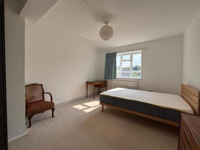 2 bedroom apartment for rent in Glazebrook Close, Dulwich, London, SE21