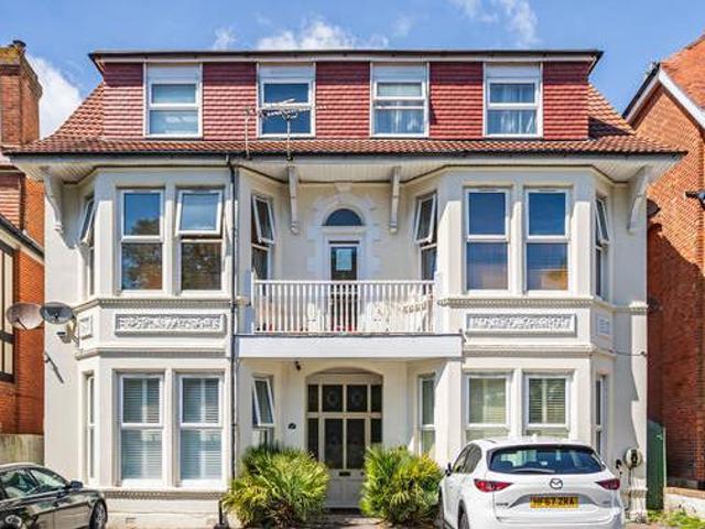 2 bedroom apartment for rent in Glen Road Bournemouth BH5 1HR BH5