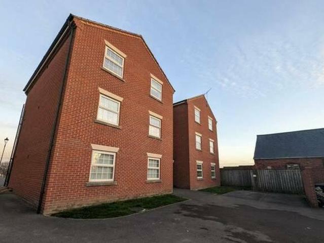 2 bedroom apartment for rent in Glen View S64